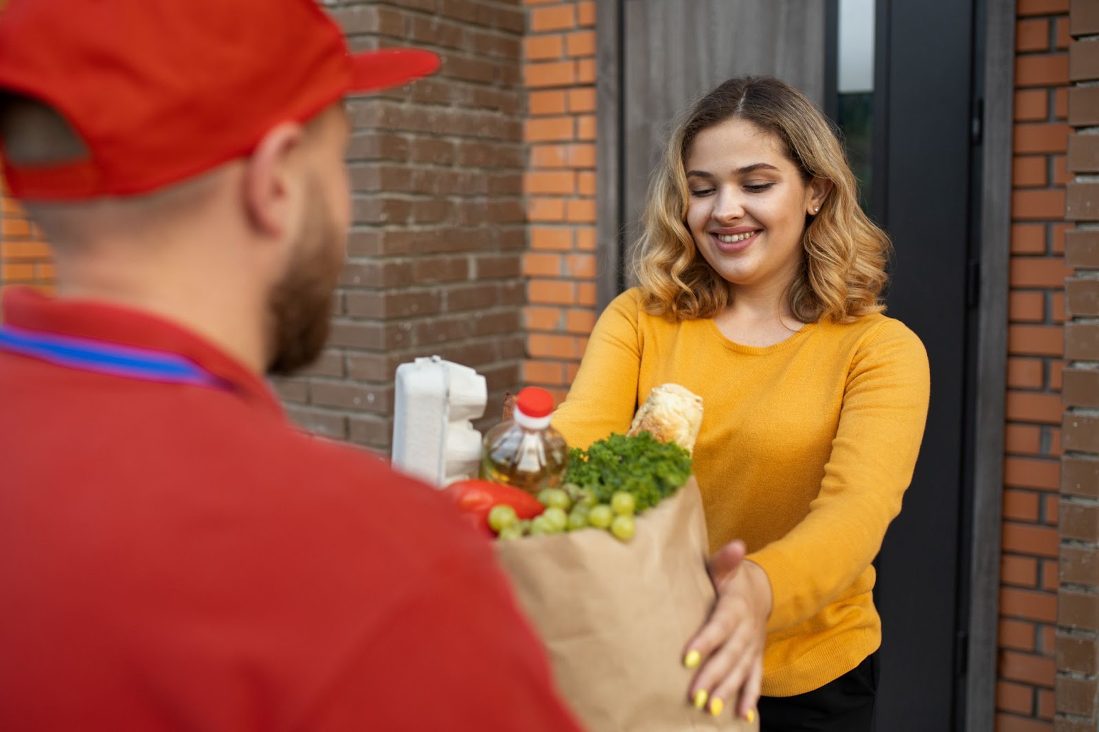 How to Start a Food Delivery Service in a Small Town
